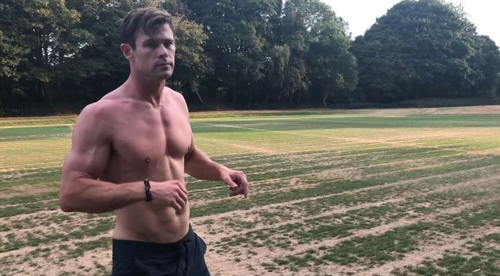 Chris Hemsworth's Best Fitness Photos on Instagram | Muscle & Fitness