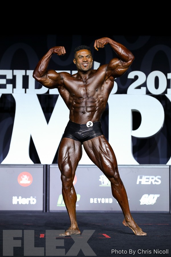 Henri-Pierre Ano - Classic Physique - 2018 Olympia | Muscle & Fitness