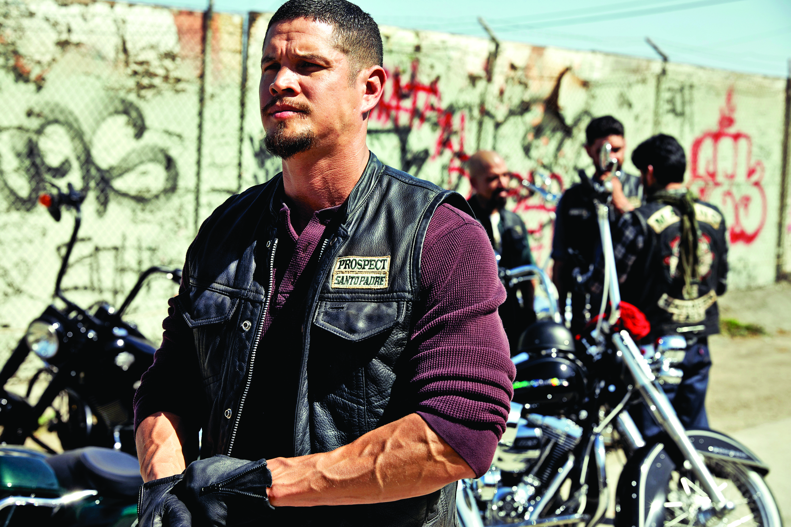 'Mayans M.C.' Actor JD Pardo on Adding Muscle, Compound Moves, and Grit ...