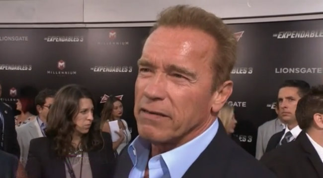 Expendables 3 Stars Pay Tribute to Robin Williams | Muscle & Fitness
