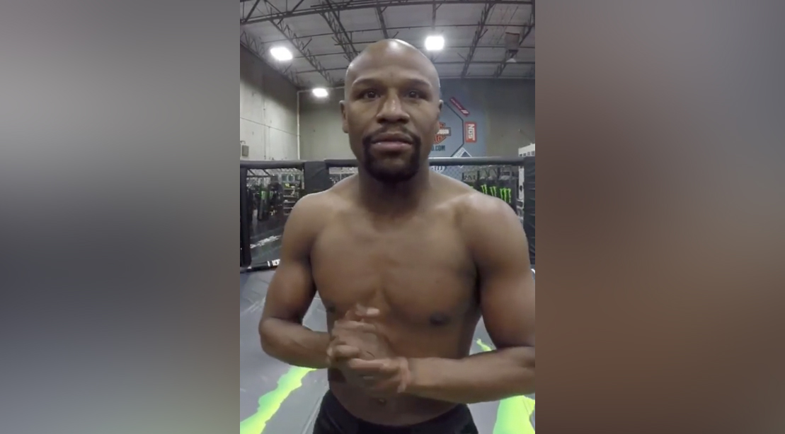 Watch: Floyd Mayweather Jr. Gets in an MMA Cage Again, Fuels UFC Rumors ...