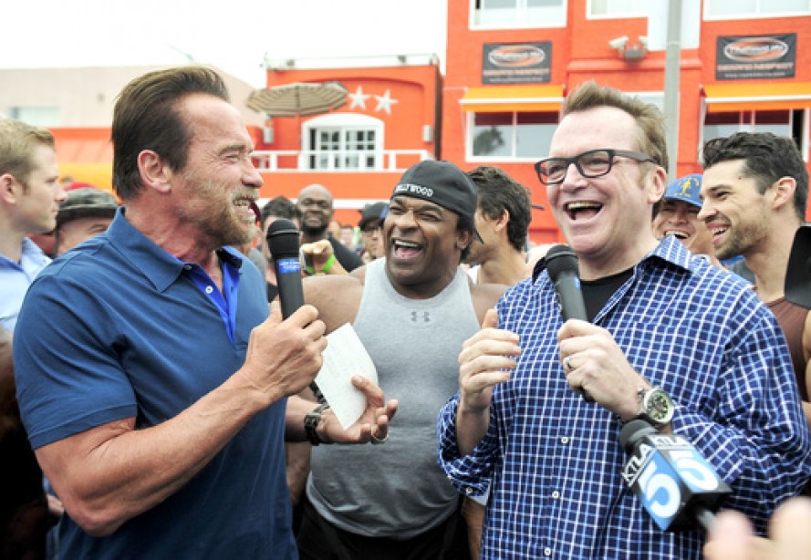 Arnold Schwarzenegger Event: Arnold Draws Huge Crowd at Muscle Beach ...