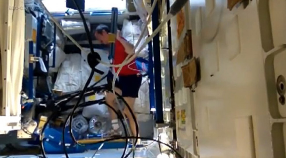 Astronaut Commander Chris Hadfield Explains His Workouts in Space ...