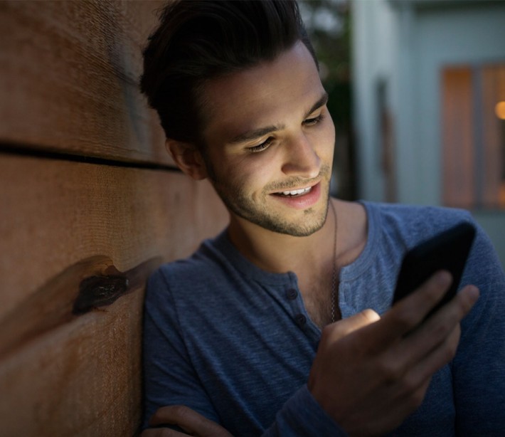 How to Pick the Dating App That's Right for You | Muscle & Fitness