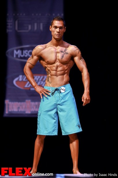 Mark Rios - Men's Physique Class B - Phil Heath Classic 2013 | Muscle ...