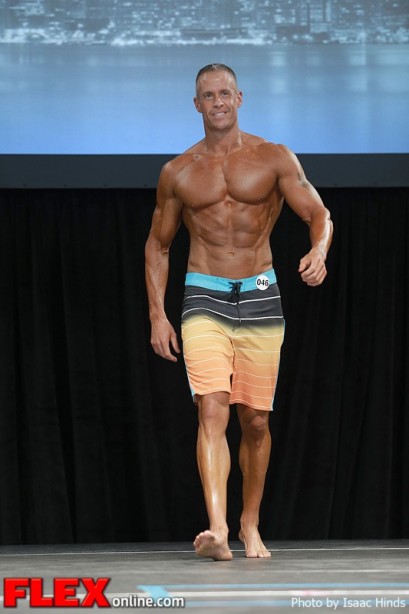 Todd Abrams - Men's Physique - 2013 Toronto Pro | Muscle & Fitness