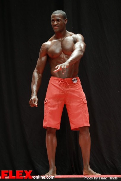 Ty Johnson | Muscle & Fitness