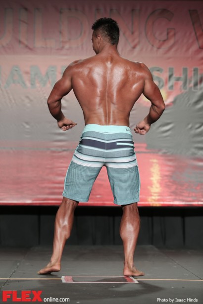 Igor Gajic - Men's Physique - 2014 IFBB Tampa Pro | Muscle & Fitness