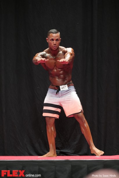 Axel Alvarez - Men's Physique A - 2014 USA Championships | Muscle & Fitness