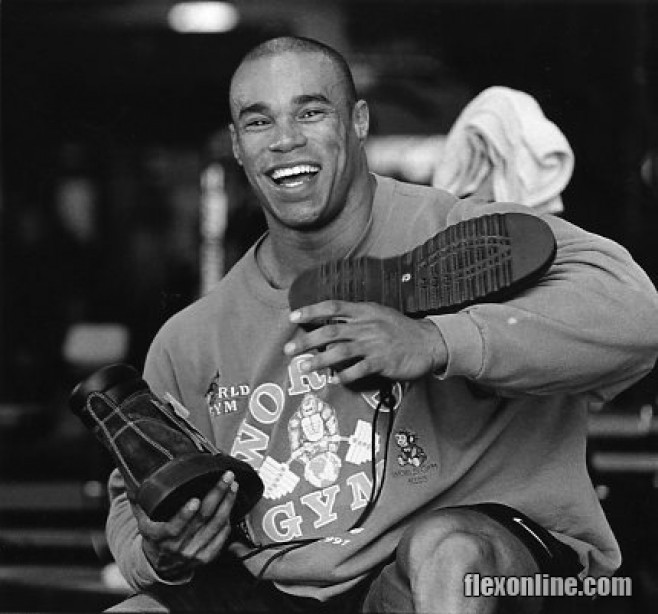 KEVIN LEVRONE CLASSIC | Muscle & Fitness