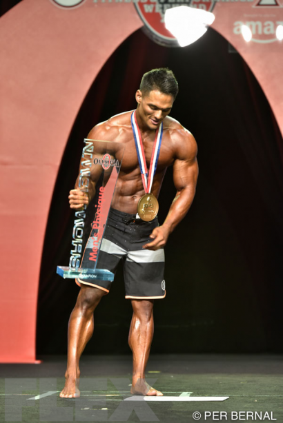Men's Physique Awards - 2015 Olympia | Muscle & Fitness