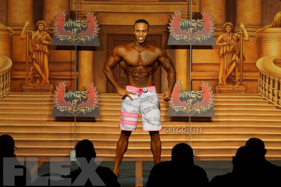 2016 IFBB Lenda Murray Pro - Men's Physique | Muscle & Fitness