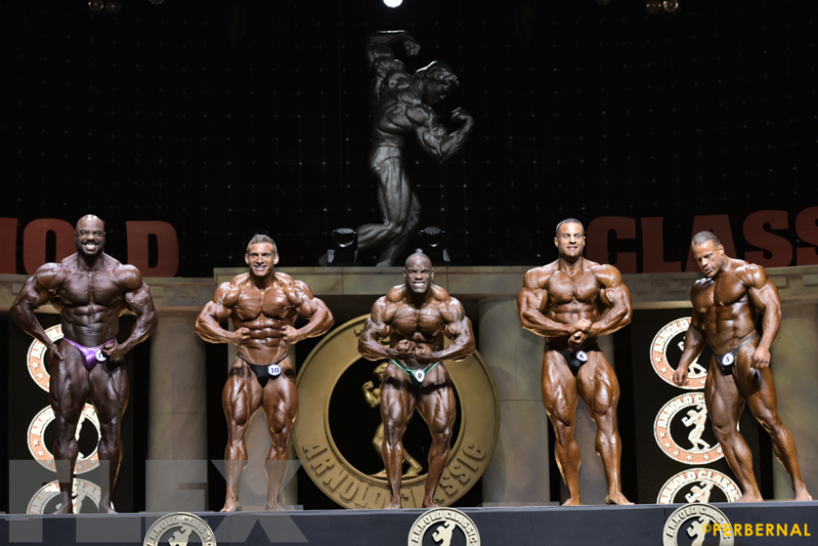 Open Bodybuilding Comparisons - 2016 Arnold Classic | Muscle & Fitness