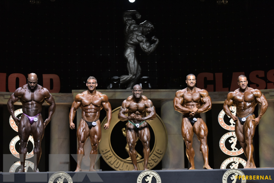 Open Bodybuilding Comparisons - 2016 Arnold Classic | Muscle & Fitness