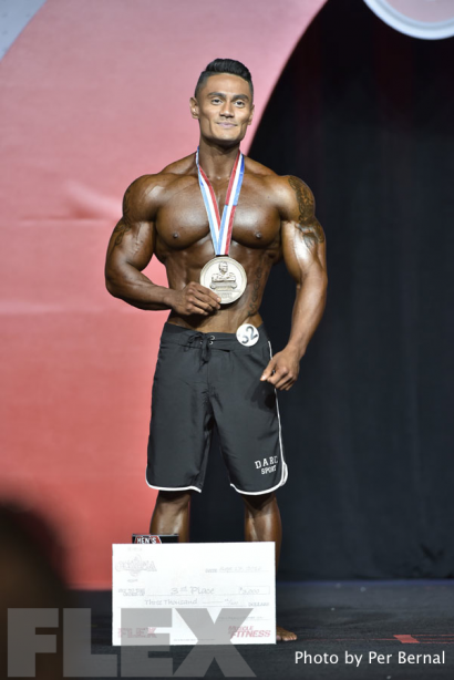 Men's Physique Awards - 2016 Olympia | Muscle & Fitness