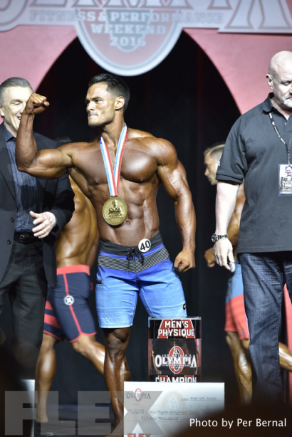 Men's Physique Awards - 2016 Olympia | Muscle & Fitness