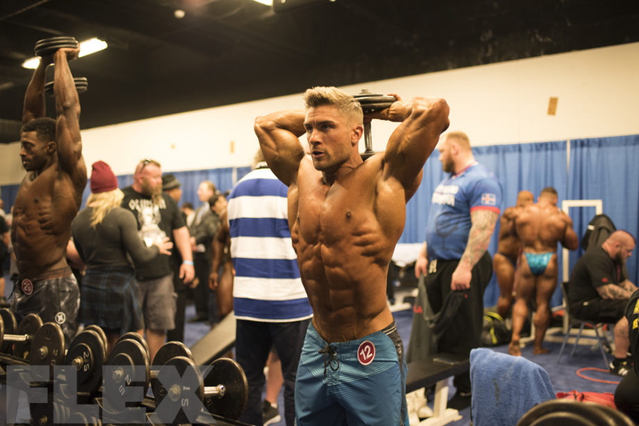 2017 Arnold Classic: Backstage | Muscle & Fitness