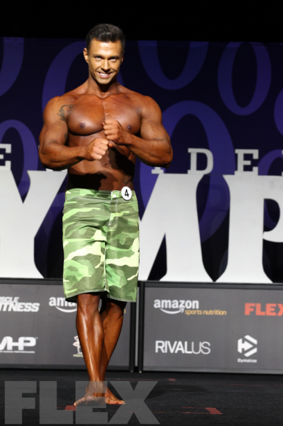 Rafael Ferreira - 2017 FLEX Men's Model Search | Muscle & Fitness