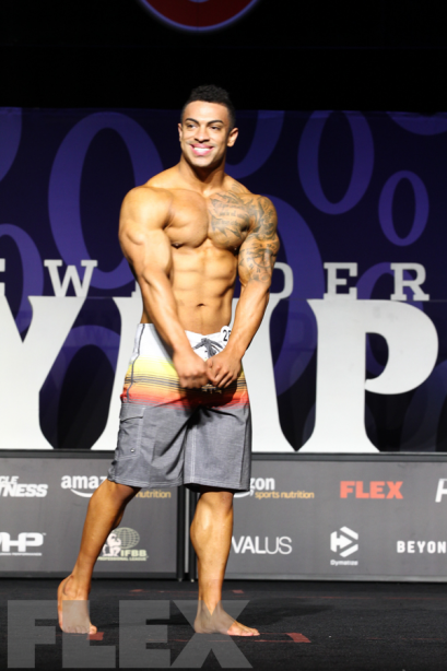 Christopher Giraldo - 2017 FLEX Men's Model Search | Muscle & Fitness