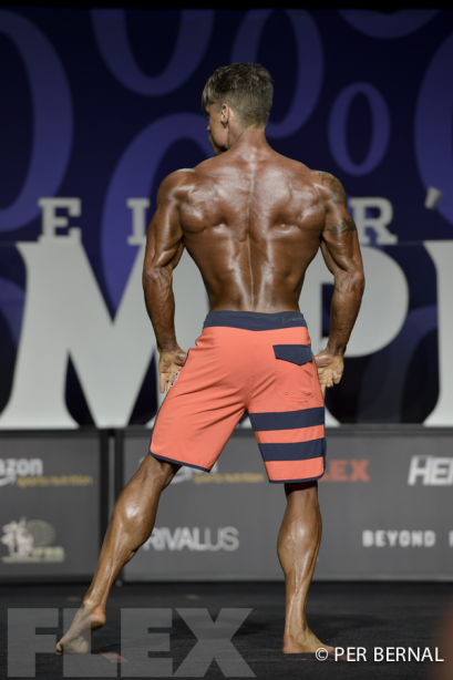 Scott Dennis - Men's Physique - 2017 Olympia | Muscle & Fitness