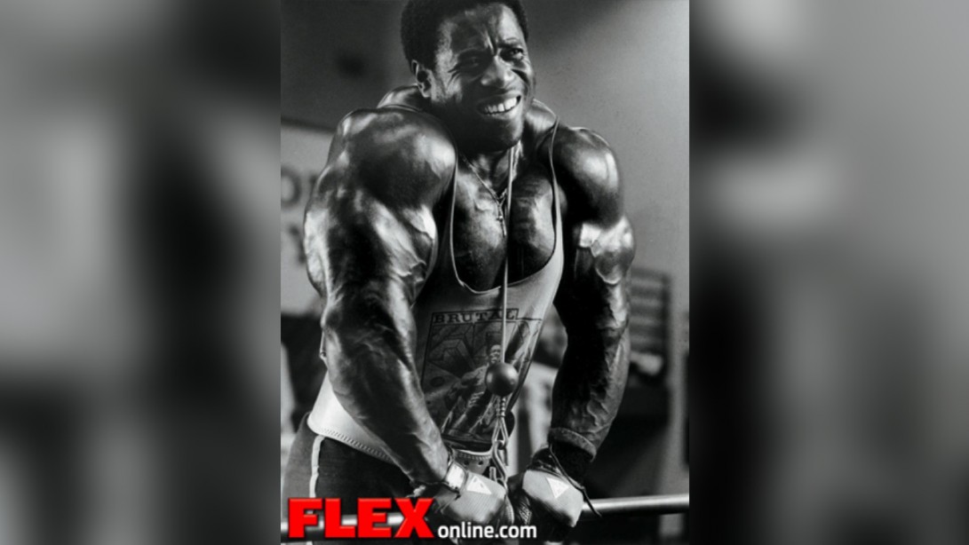 Hardcore Contender - Bertil Fox | Muscle & Fitness