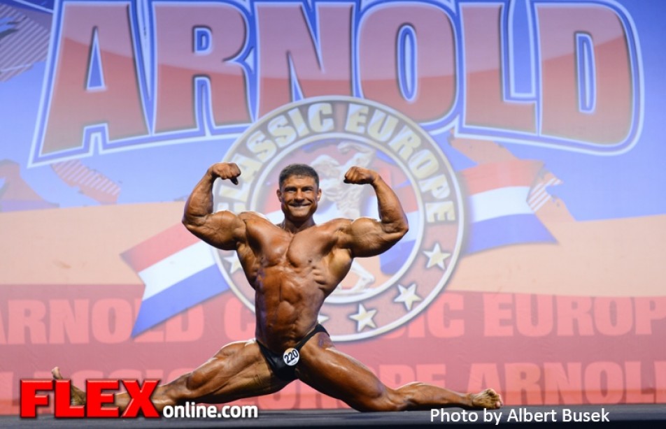 Behind the Lens of Albert Busek at the Arnold Spain | Muscle & Fitness