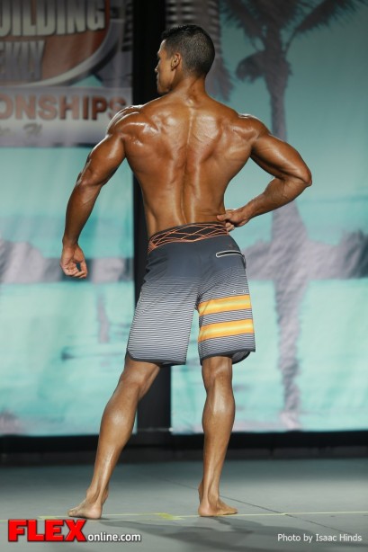 David Gonzalez - 2013 Tampa Pro - Physique | Muscle & Fitness