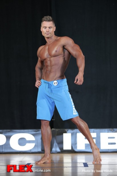 Denis Gusev - Mens Physique - 2014 IFBB Pittsburgh Pro | Muscle & Fitness