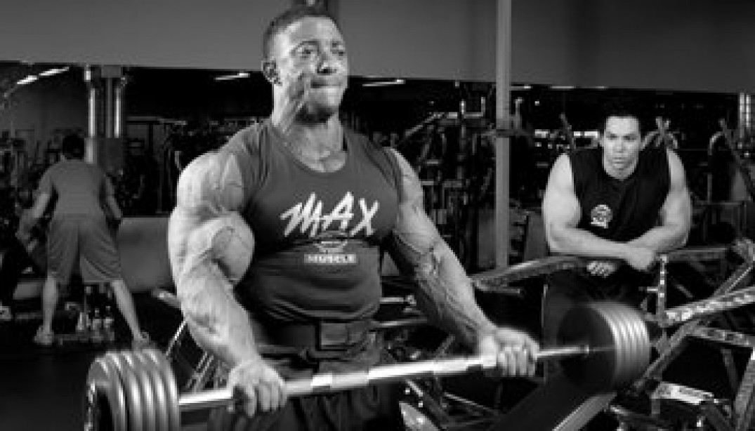 PRO TRAINING PARTNER: TROY ALVES | Muscle & Fitness