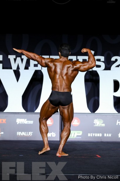 Arash Rahbar - Classic Physique - 2018 Olympia | Muscle & Fitness