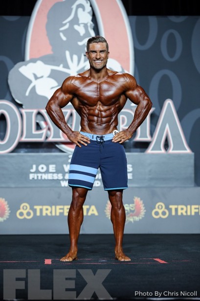 Ryan Terry - Men's Physique - 2019 Olympia | Muscle & Fitness