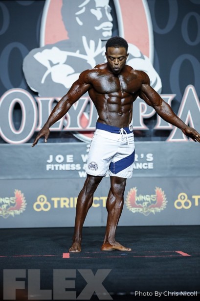 Andre Ferguson - Men's Physique - 2019 Olympia | Muscle & Fitness