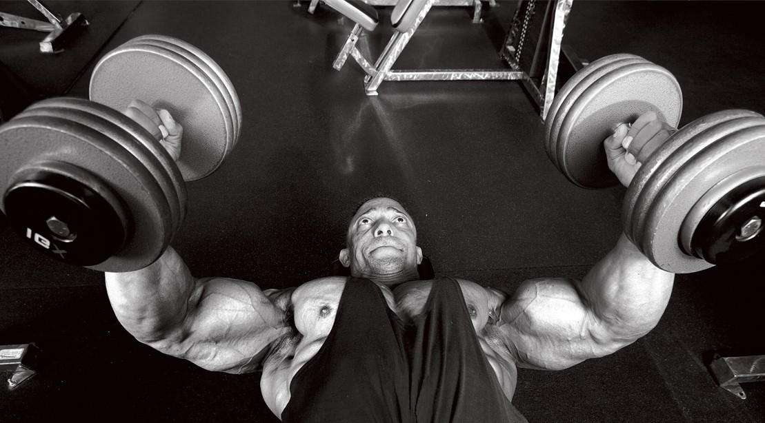 5 Best Movements for Training the Lower Chest | Muscle & Fitness