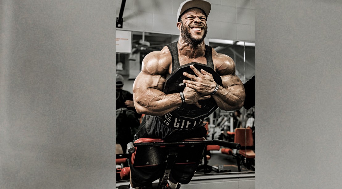 How Phil Heath Trains for Wide Lats and a Detailed Back | Muscle & Fitness