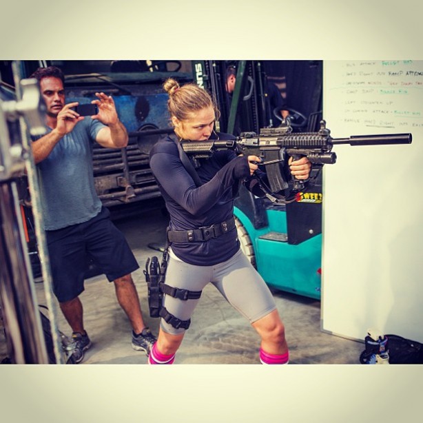 Hot Women: UFC Star Ronda Rousey | Muscle & Fitness