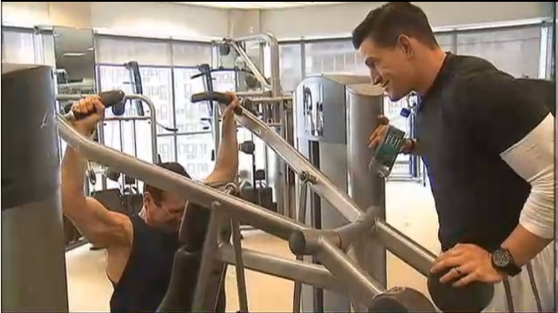 NY Giants Punter Steve Weatherford Hits the Gym with Fox's On-Air ...