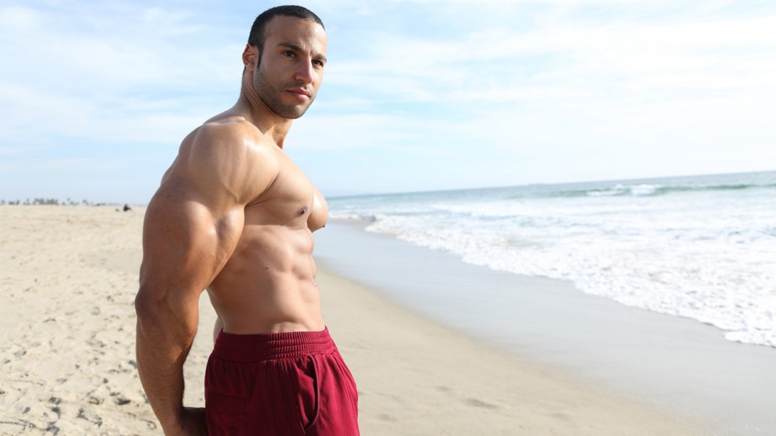 6 Tips for Bigger, Stronger Arms | Muscle & Fitness