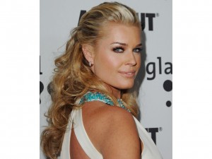 11 gorgeous photos of Rebecca Romijn | Muscle & Fitness