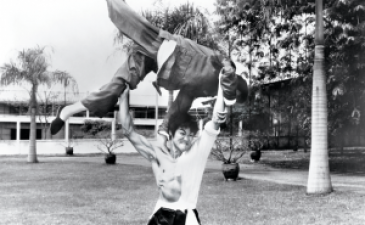 Bruce Lee's Life in Photos | Muscle & Fitness