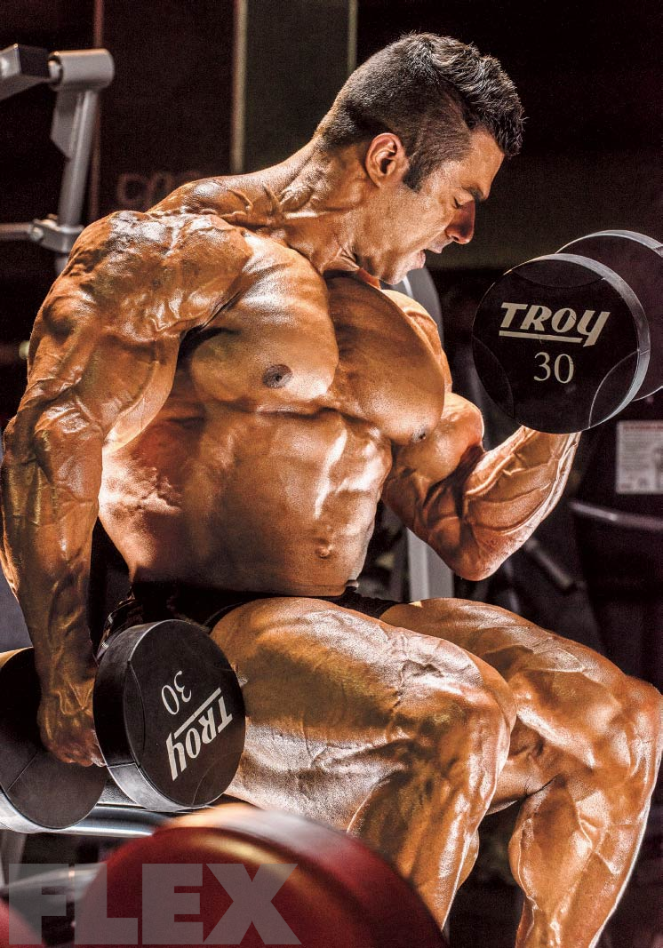 Eduardo Correa's Bodybuilding Lessons | Muscle & Fitness