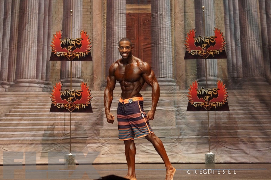 "Quadzilla" Paul DeMayo | Muscle & Fitness